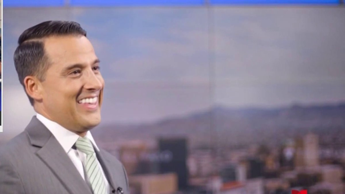 ¡Carlos Sánchez se va a Los Ángeles! – Telemundo El Paso (48)