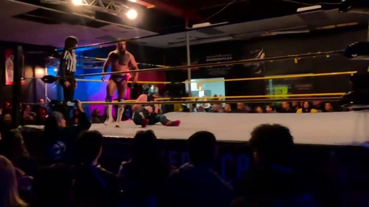 Una familia Paseña mantiene vivo el corazón de El Paso con lucha libre ...